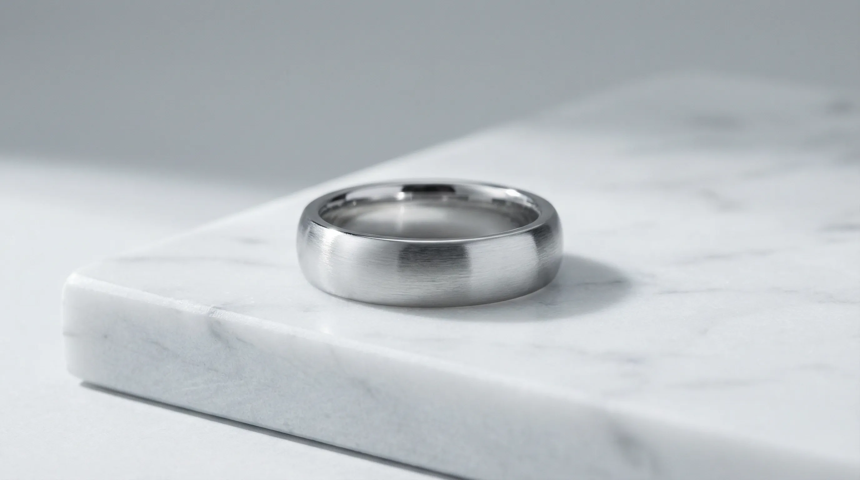 Best Oura Ring Alternative 2026: Rings, Watches & Bands That Rival (or ...